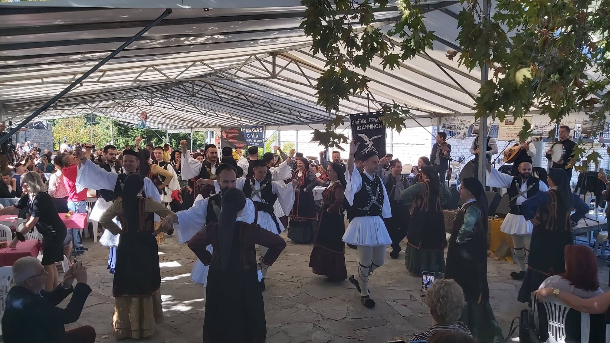 ΓΙΟΡΤΗ ΚΑΣΤΑΝΟΥ: «ΠΛΗΜΜΥΡΙΣΕ» Η ΡΟΔΑΥΓΗ ΑΠΟ ΚΟΣΜΟ ΤΟ ΤΡΙΗΜΕΡΟ ΤΩΝ ...