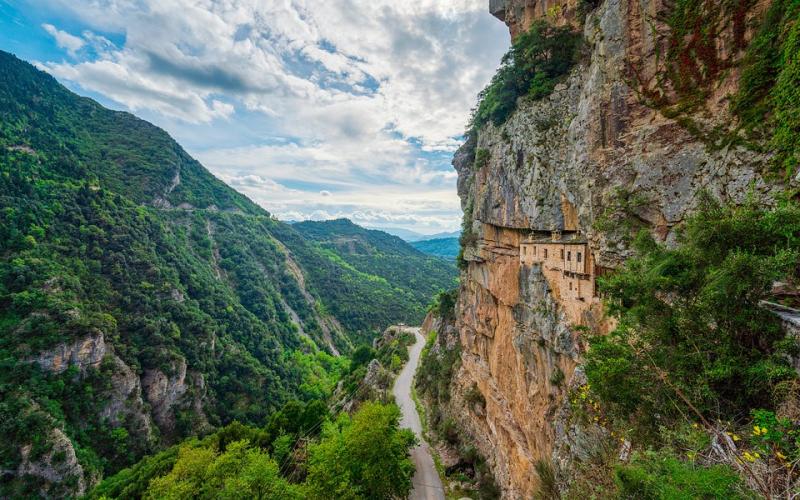 ΑΘΑΜΑΝΙΟ-ΤΖΟΥΜΕΡΚΑ: ΤΟ ΚΑΤΑΠΡΑΣΙΝΟ ΚΑΙ ΑΝΥΠΟΚΡΙΤΟ ΧΩΡΙΟ ΤΩΝ ΤΖΟΥΜΕΡΚΩΝ ...
