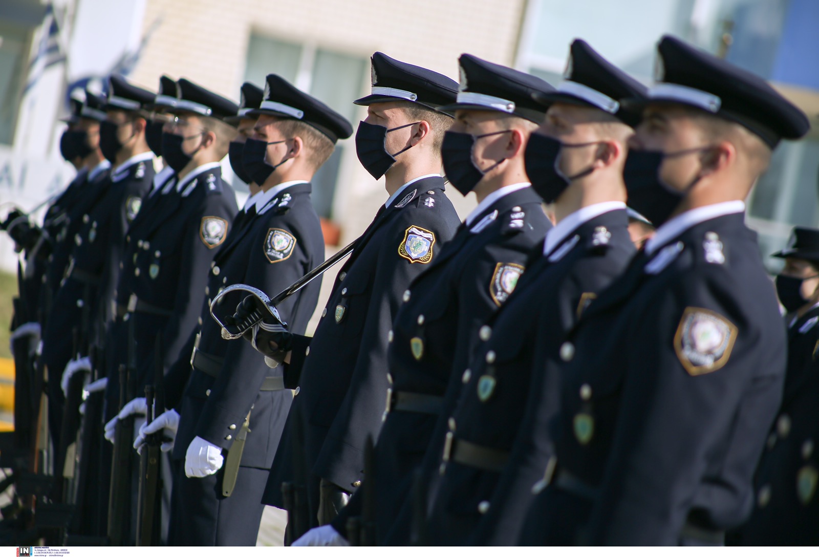ΟΙ ΗΠΕΙΡΩΤΕΣ ΑΣΤΥΝΟΜΙΚΟΙ ΣΤΗΝ ΤΕΛΕΤΗ ΑΝΑΛΗΨΗΣ ΚΑΘΗΚΟΝΤΩΝ ΤΟΥ ΝΕΟΥ ...