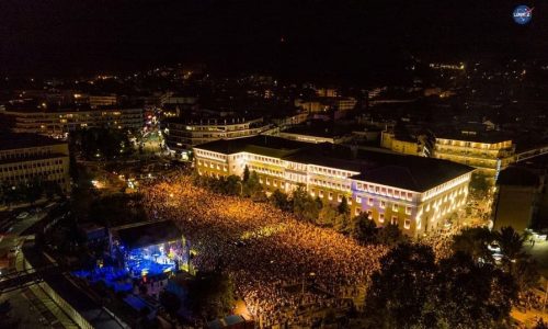 ΠΛΑΚΩΘΗΚΑΝΕ’’ ΣΤΑ ΓΙΑΝΝΕΝΑ ΓΙΑ ΤΗΝ ΣΥΝΑΥΛΙΑ ΤΟΥ ΡΕΜΟΥ! | ArtaVoice - Τα ...