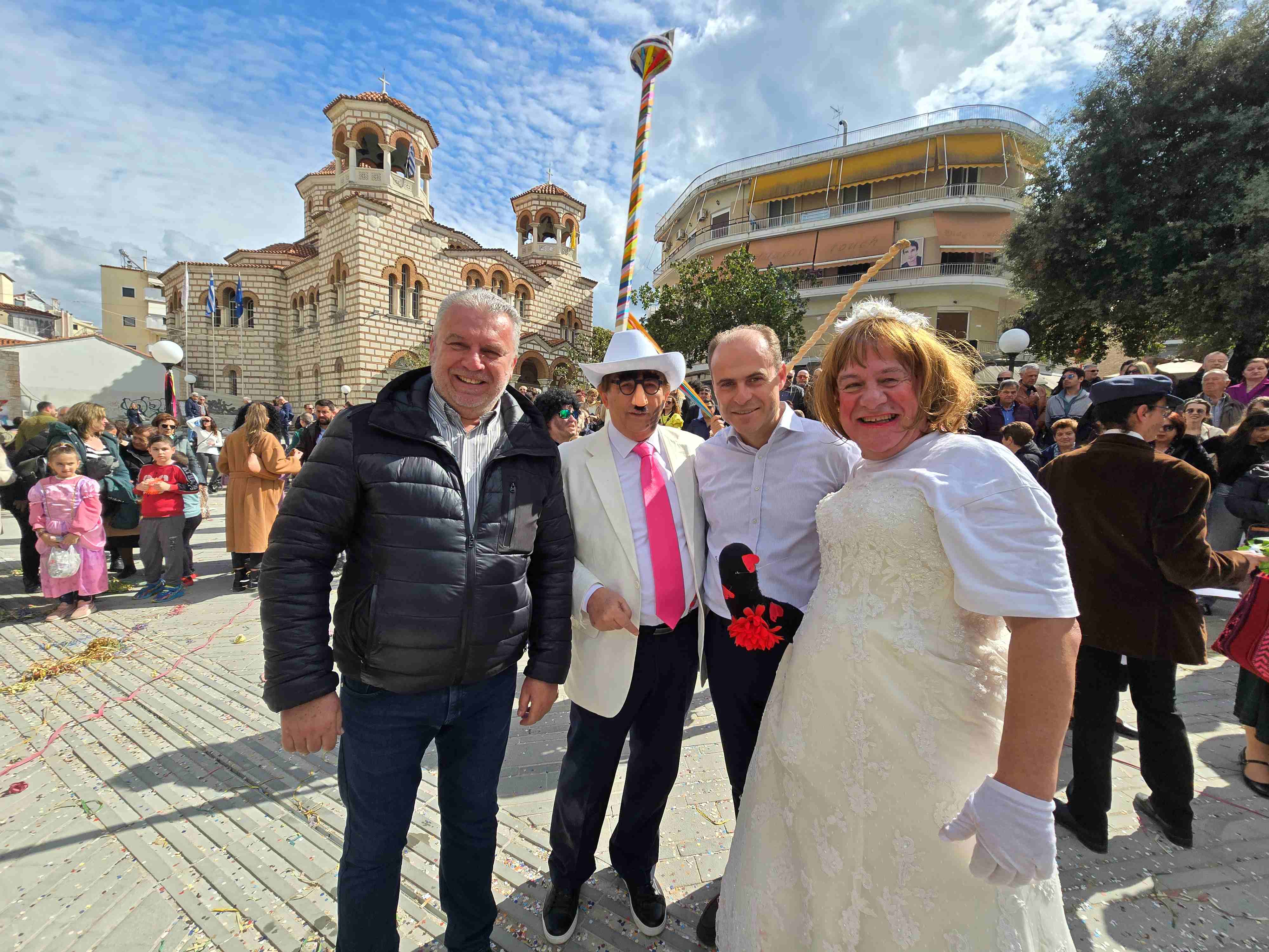 ΜΕ ΑΦΘΟΝΟ ΚΕΦΙ ΓΙΟΡΤΑΣΕ Η ΑΡΤΑ ΤΙΣ ΑΠΟΚΡΙΕΣ | ArtaVoice - Τα νέα της ...