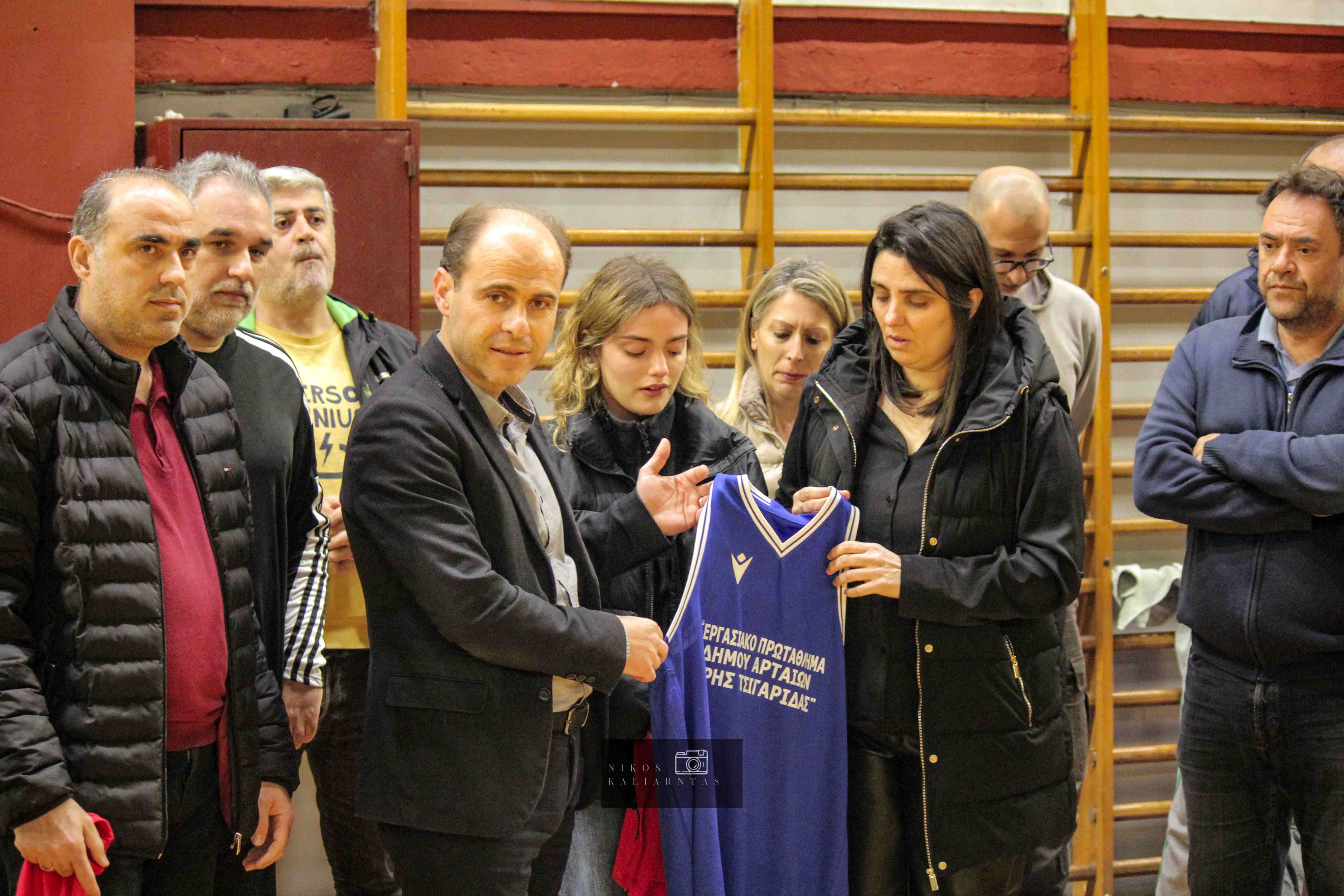 ΑΡΗΣ ΤΣΙΓΑΡΙΔΑΣ:ΘΑ ΖΕΙ ΓΙΑ ΠΑΝΤΑ ΣΤΗ ΜΝΗΜΗ ΚΑΙ ΣΤΙΣ ΚΑΡΔΙΕΣ ΤΩΝ ...